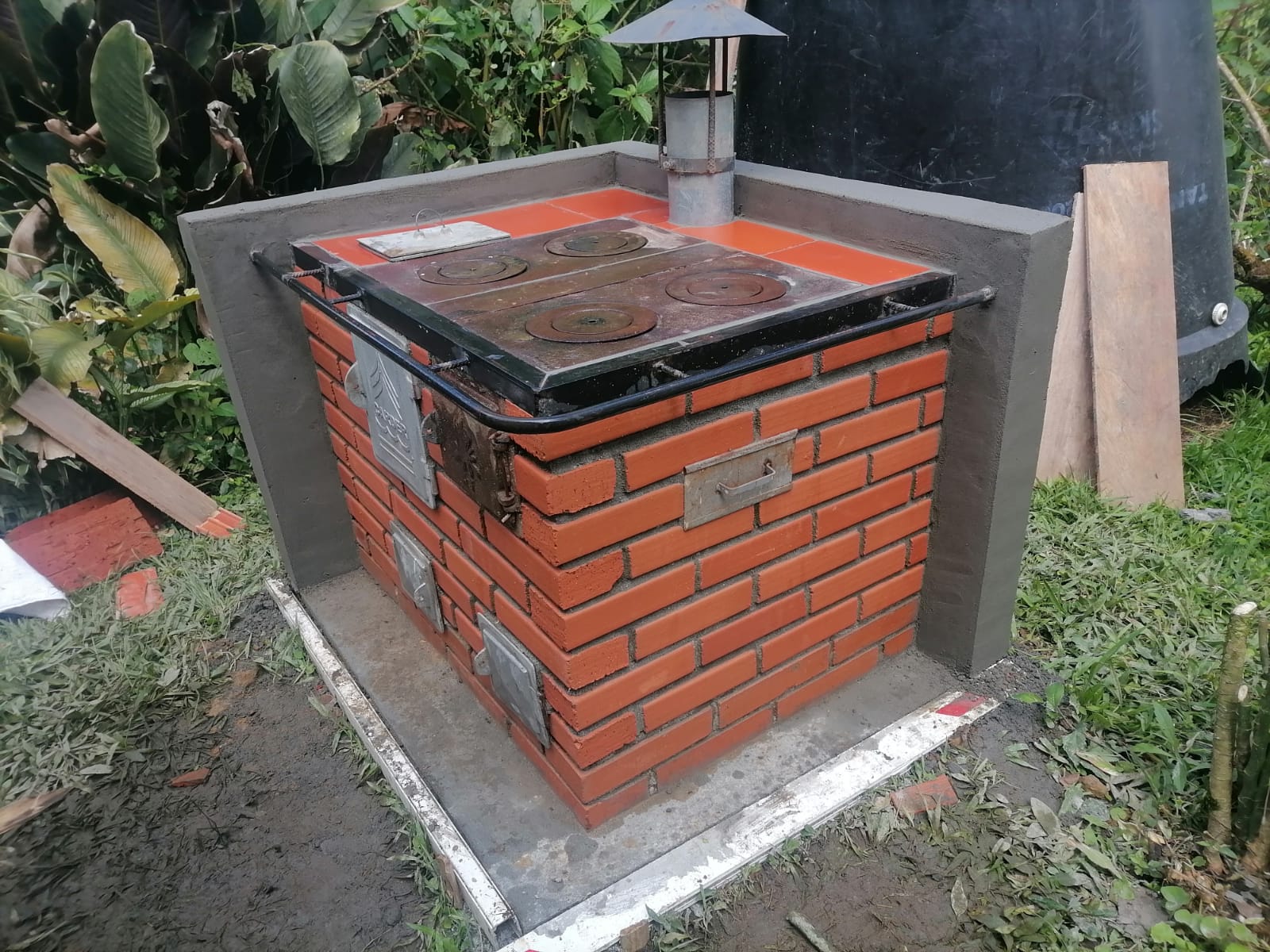 Gobernación construye 480 cocinas eficientes sin humo en zonas rurales ...